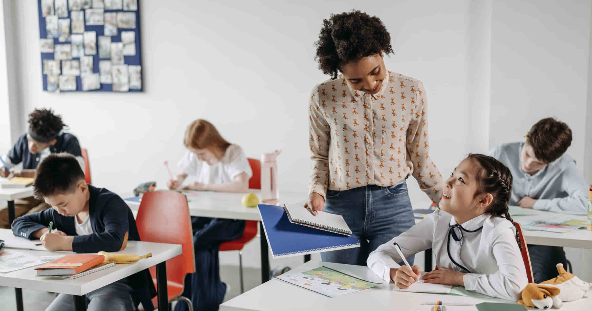 Perfil del docente en el siglo XXI: competencias y desafíos